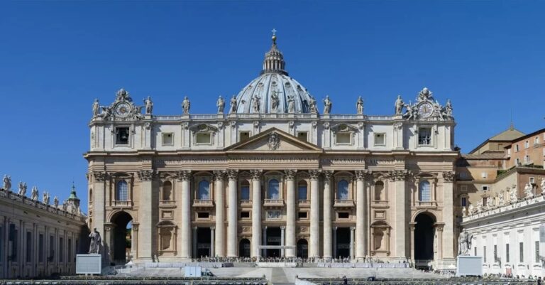 Top 20 Architectural Styles in History | Navilize